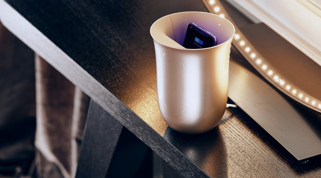 Oblio: eine Ladestation, die das Smartphone desinfiziert | News ...